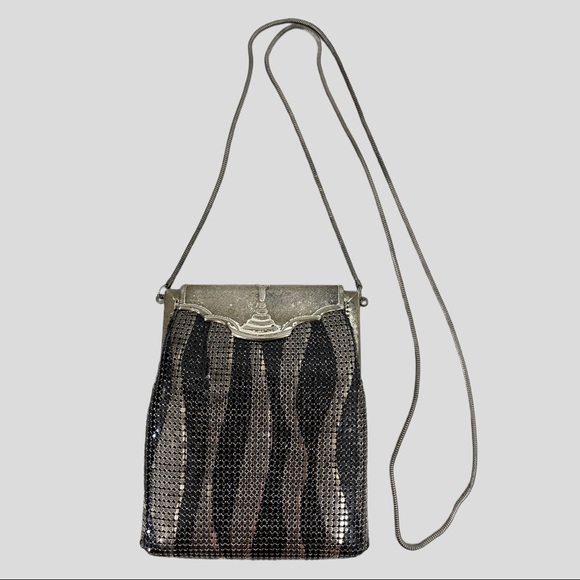 Vintage | Bags | Vintage Black Silver Stripe Mesh Chainmail Small Purse ...